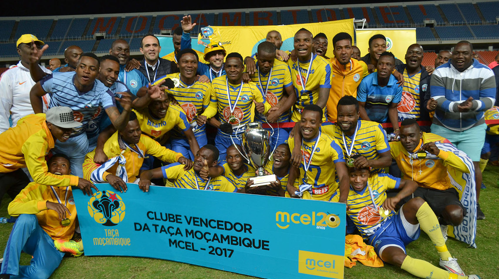 Clube dos Desportos do Costa do Sol, vencedora da Taça de Futebl mCel ...